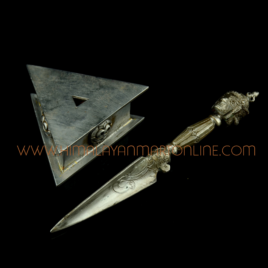 6.5" Iron Phurba: Buy 6.5" Iron Phurba Online - Himalayan Mart