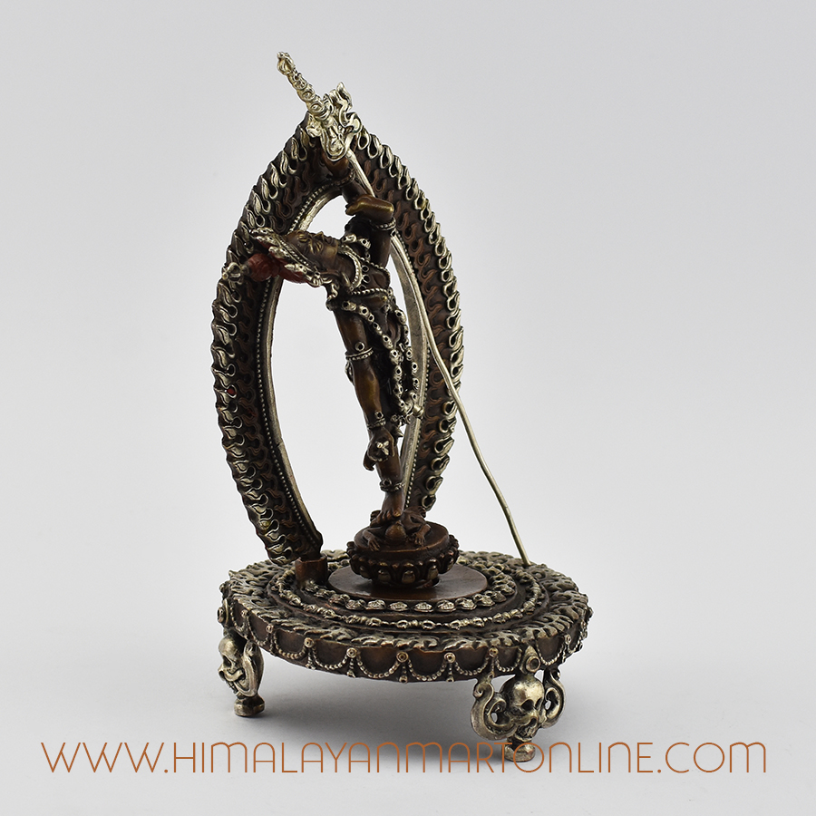 Akash Yogini on Mandala Statue: Akash Yogini – Knowledge Holder