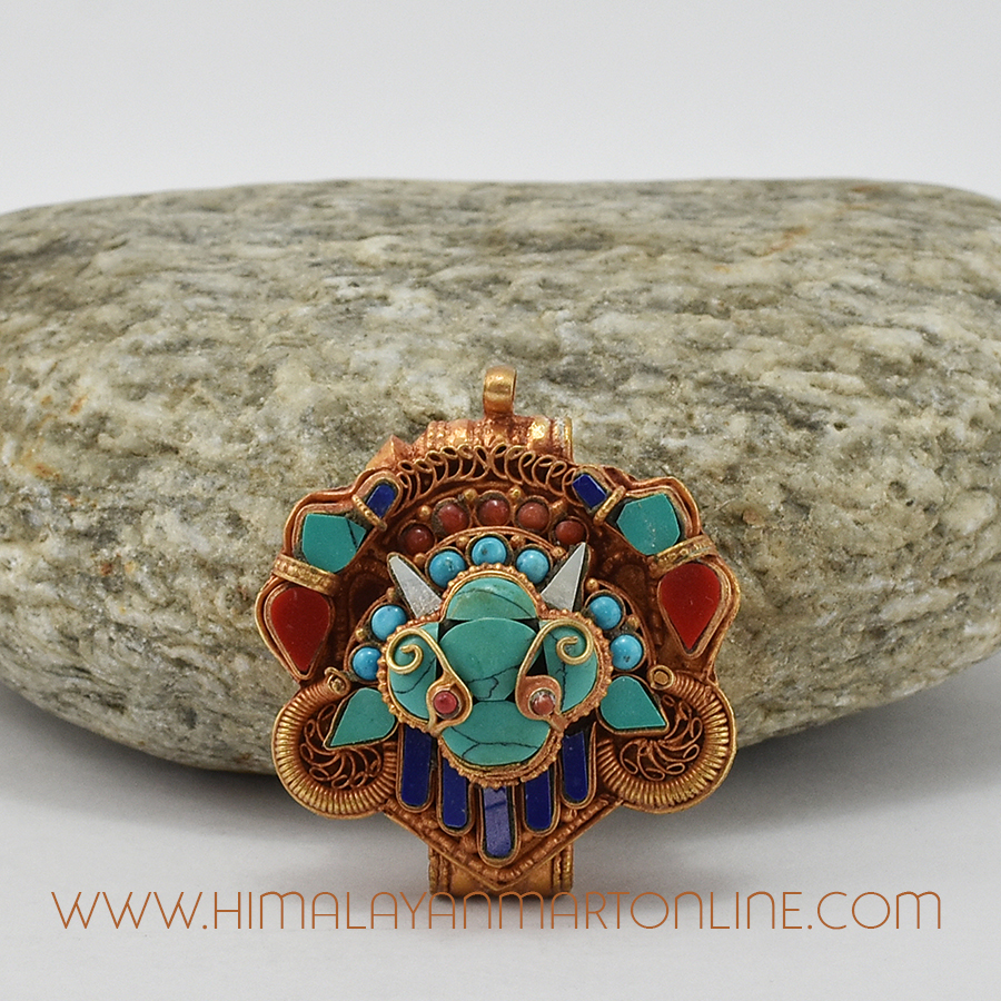 Handcrafted Chhepu Face Ghau – Ritual Pendant & Prayer Box